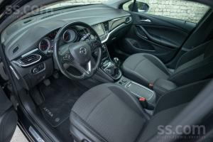 Melns Opel Astra 2016 Liepāja, ar dzinēja tilpumu 1.60 L un nobraukumu 333 tūkst. km par 6500 €, foto 12 vietnē AUTOMOTO.COM.LV