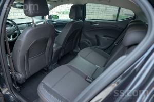Melns Opel Astra 2016 Liepāja, ar dzinēja tilpumu 1.60 L un nobraukumu 333 tūkst. km par 6500 €, foto 14 vietnē AUTOMOTO.COM.LV