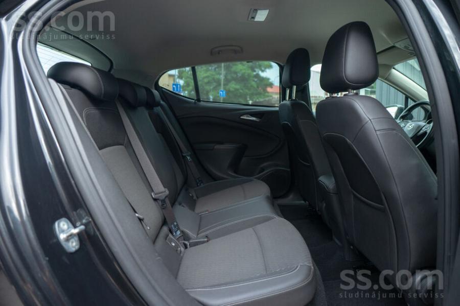 Melns Opel Astra 2016 Liepāja, ar dzinēja tilpumu 1.60 L un nobraukumu 333 tūkst. km par 6500 €, foto 16 vietnē AUTOMOTO.COM.LV