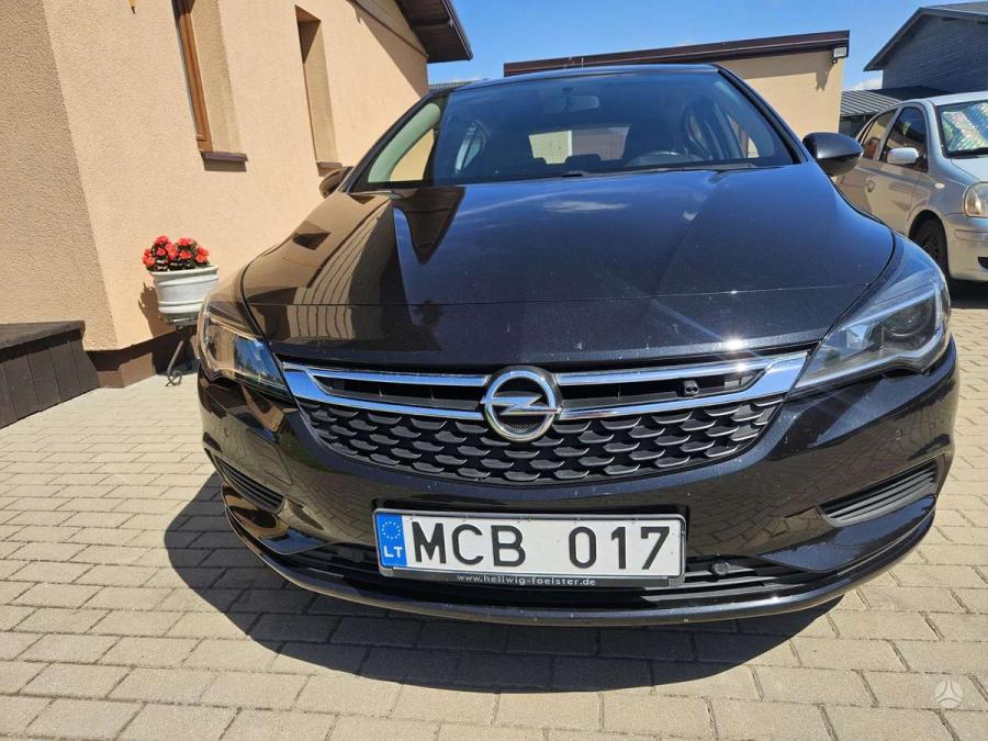 Melns Opel Astra 2016 Palanga, ar dzinēja tilpumu 1.60 L un nobraukumu 253 tūkst. km par 5100 €, foto 1 vietnē AUTOMOTO.COM.LV