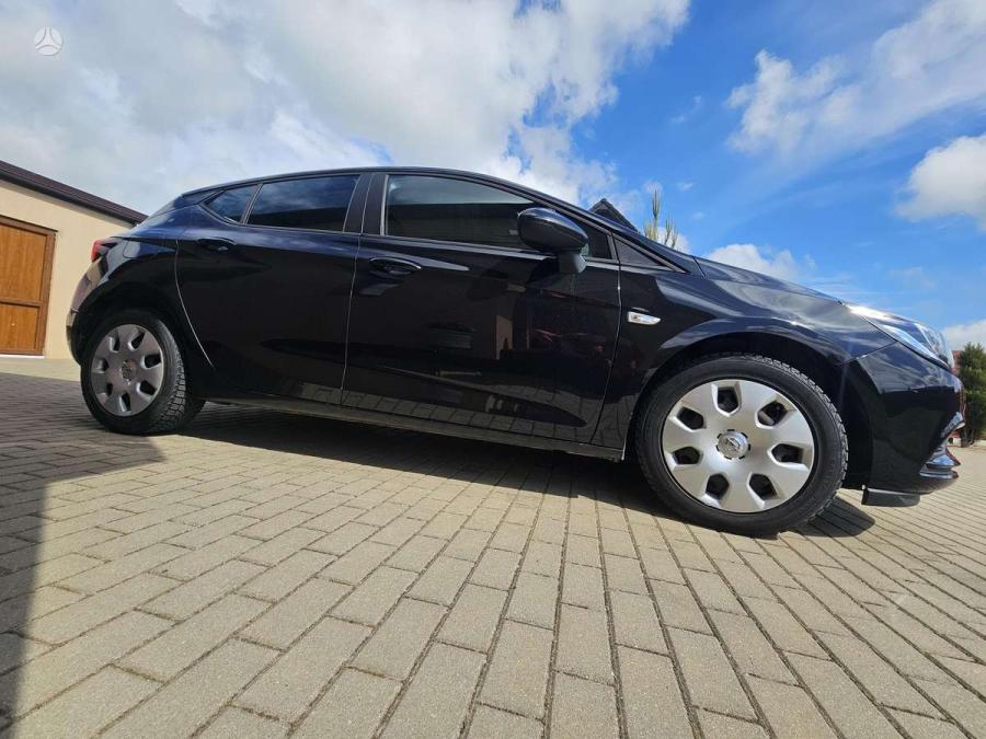 Melns Opel Astra 2016 Palanga, ar dzinēja tilpumu 1.60 L un nobraukumu 253 tūkst. km par 5100 €, foto 3 vietnē AUTOMOTO.COM.LV
