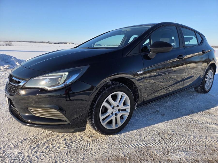 Black Opel Astra 2017 in Vilnius, with an engine capacity of 1.00 L and mileage of 120 thousand km for 5950 €, photo 1 on AUTOMOTO.COM.LV