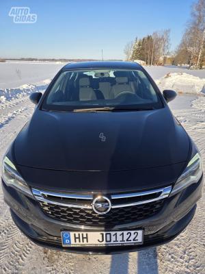 Black Opel Astra 2017 in Vilnius, with an engine capacity of 1.00 L and mileage of 120 thousand km for 5650 €, photo 4 on AUTOMOTO.COM.LV