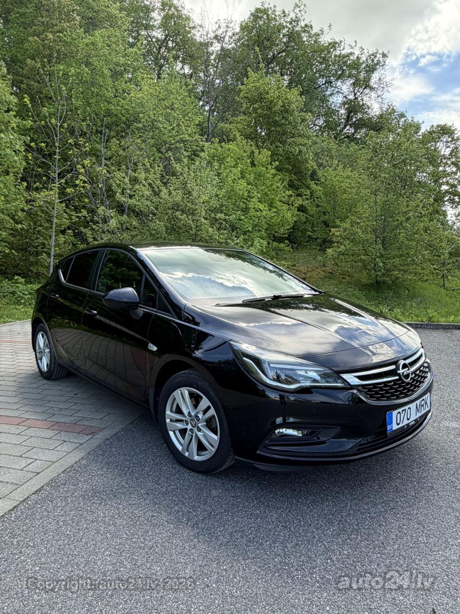 Black Opel Astra 2017 in Rakvere, with an engine capacity of 1.40 L and mileage of 138 thousand km for 8900 €, photo 1 on AUTOMOTO.COM.LV
