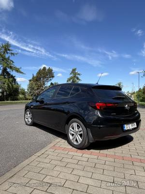 Black Opel Astra 2017 in Rakvere, with an engine capacity of 1.40 L and mileage of 138 thousand km for 8900 €, photo 3 on AUTOMOTO.COM.LV