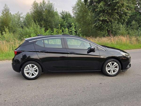 Melns Opel Astra 2017 Kauņa, ar dzinēja tilpumu 1.60 L un nobraukumu 260 tūkst. km par 5989 €, foto 4 vietnē AUTOMOTO.COM.LV