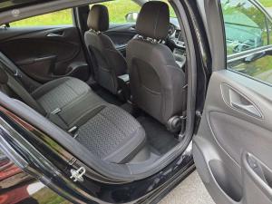 Black Opel Astra 2017 in Kaunas, with an engine capacity of 1.60 L and mileage of 260 thousand km for 5989 €, photo 12 on AUTOMOTO.COM.LV