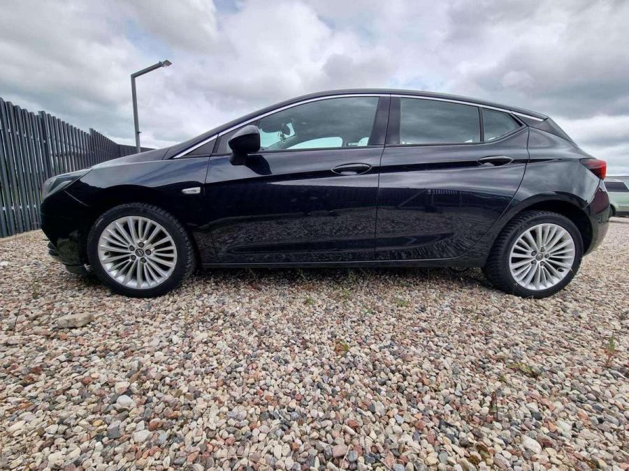 Melns Opel Astra 2017 Alīta, ar dzinēja tilpumu 1.60 L un nobraukumu 169 tūkst. km par 3900 €, foto 8 vietnē AUTOMOTO.COM.LV