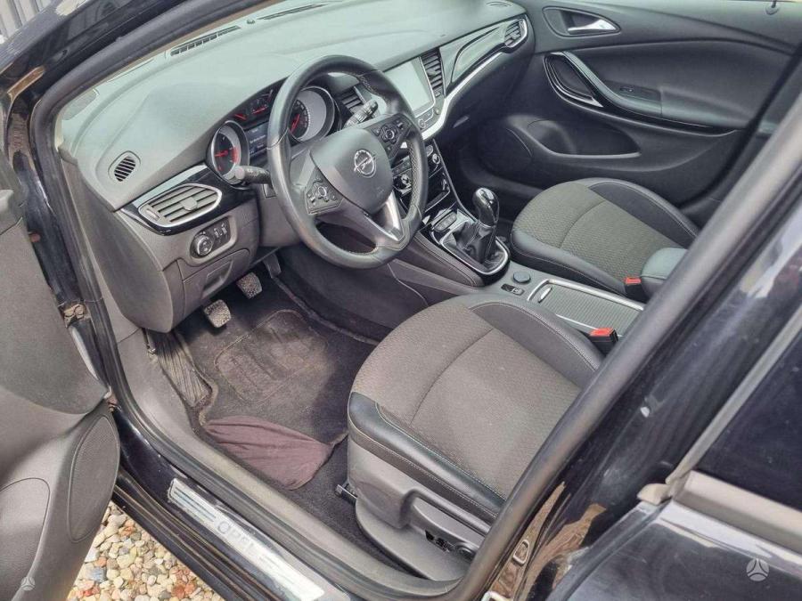 Melns Opel Astra 2017 Alīta, ar dzinēja tilpumu 1.60 L un nobraukumu 169 tūkst. km par 3900 €, foto 11 vietnē AUTOMOTO.COM.LV
