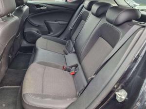 Melns Opel Astra 2017 Alīta, ar dzinēja tilpumu 1.60 L un nobraukumu 169 tūkst. km par 3900 €, foto 14 vietnē AUTOMOTO.COM.LV