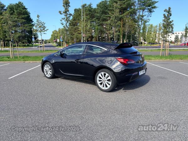 Black Opel Astra 2017 in Tallinn, with an engine capacity of 1.60 L and mileage of 53 thousand km for 8100 €, photo 8 on AUTOMOTO.COM.LV