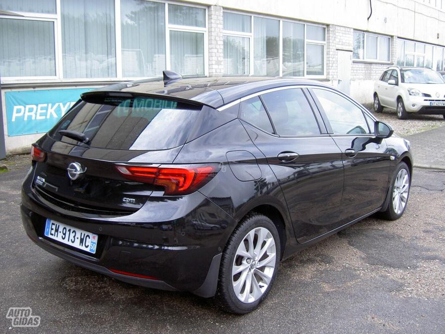 Black Opel Astra 2017 in Vilnius, with an engine capacity of 1.60 L and mileage of 191 thousand km for 7599 €, photo 4 on AUTOMOTO.COM.LV