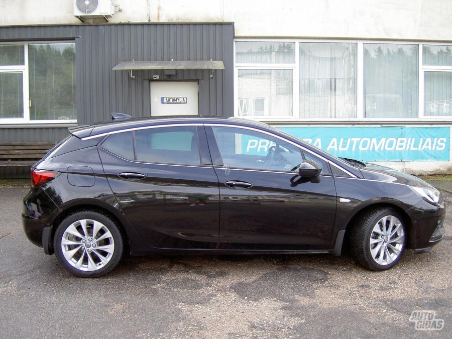 Black Opel Astra 2017 in Vilnius, with an engine capacity of 1.60 L and mileage of 191 thousand km for 7599 €, photo 10 on AUTOMOTO.COM.LV