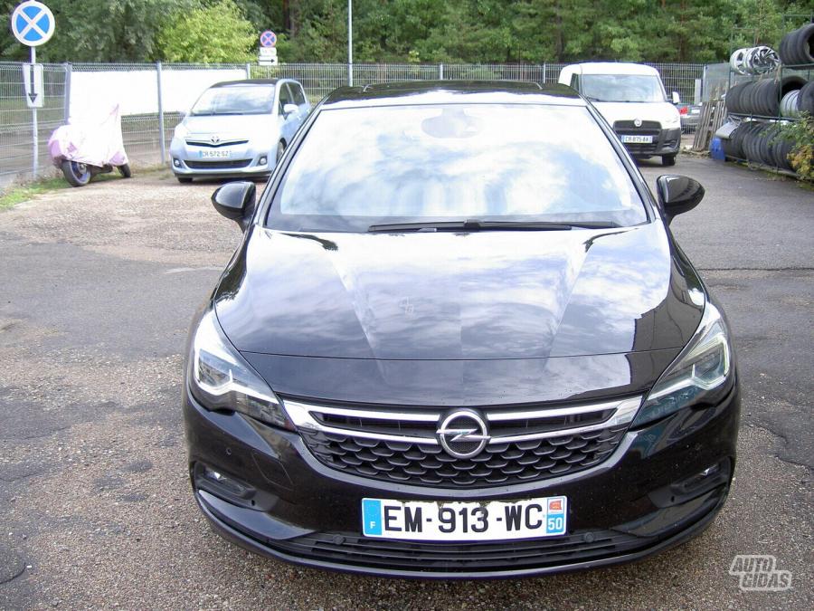 Black Opel Astra 2017 in Vilnius, with an engine capacity of 1.60 L and mileage of 191 thousand km for 7599 €, photo 13 on AUTOMOTO.COM.LV