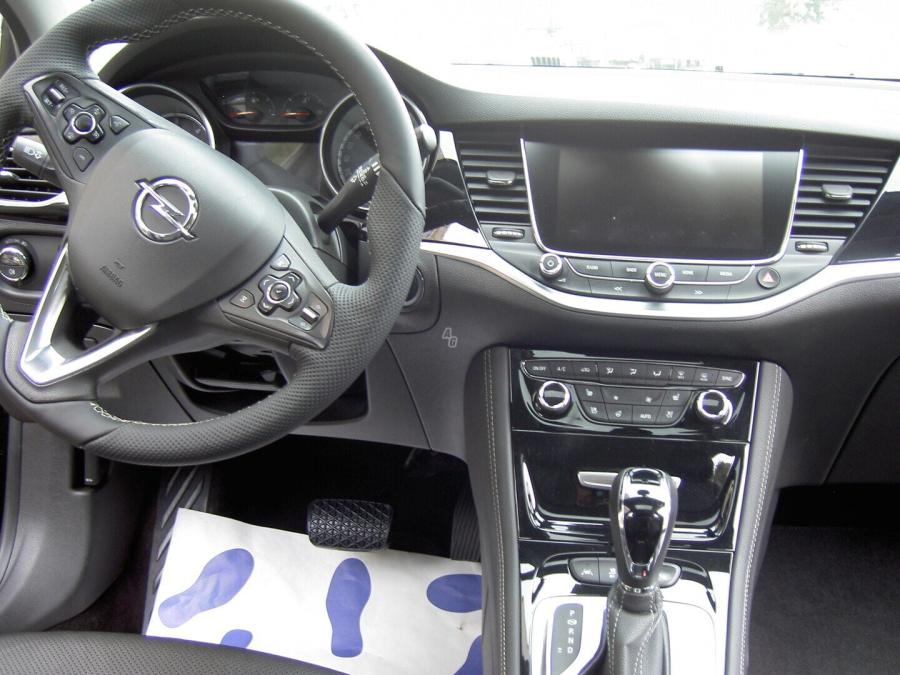 Black Opel Astra 2017 in Vilnius, with an engine capacity of 1.60 L and mileage of 191 thousand km for 7599 €, photo 30 on AUTOMOTO.COM.LV