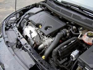 Black Opel Astra 2017 in Vilnius, with an engine capacity of 1.60 L and mileage of 191 thousand km for 7599 €, photo 36 on AUTOMOTO.COM.LV