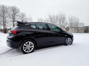 Melns Opel Astra 2018 Marijampole, ar dzinēja tilpumu 1.40 L un nobraukumu 118 tūkst. km par 8500 €, foto 2 vietnē AUTOMOTO.COM.LV