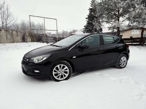 Melns Opel Astra 2018 Marijampole, ar dzinēja tilpumu 1.40 L un nobraukumu 118 tūkst. km par 8500 €, foto 17 vietnē AUTOMOTO.COM.LV