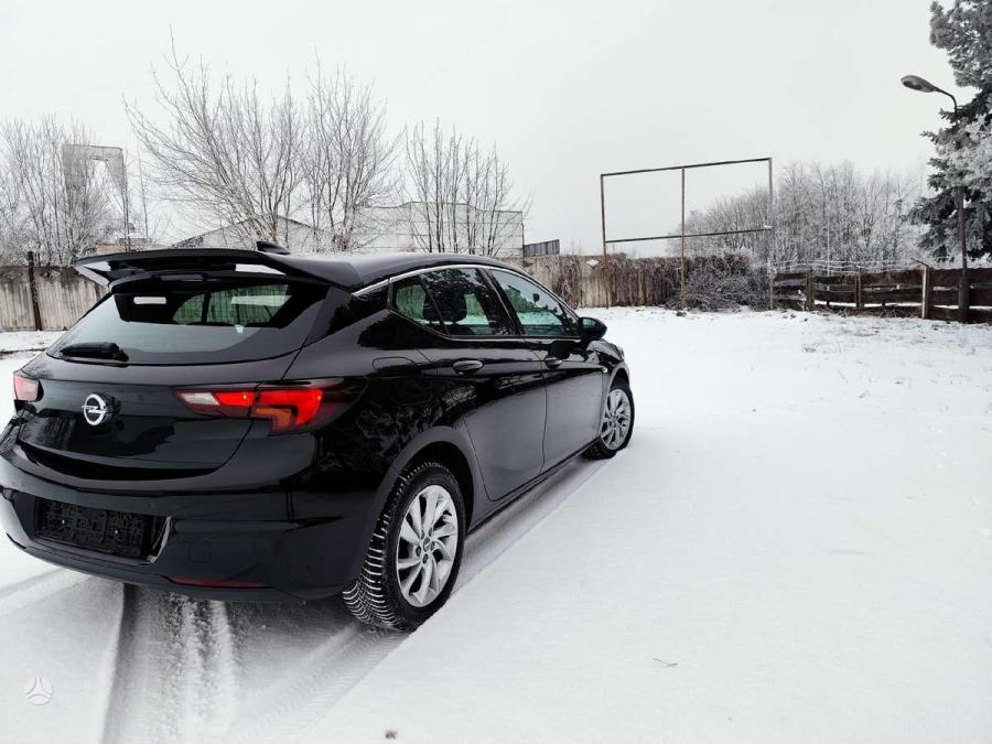 Melns Opel Astra 2018 Marijampole, ar dzinēja tilpumu 1.40 L un nobraukumu 118 tūkst. km par 8500 €, foto 20 vietnē AUTOMOTO.COM.LV