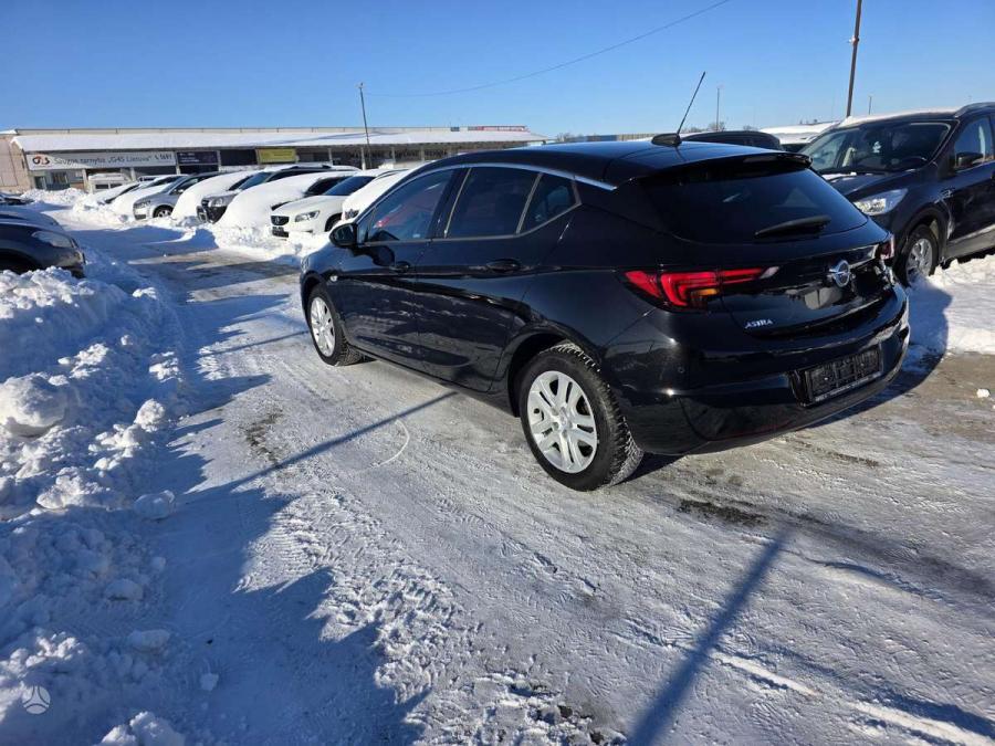 Melns Opel Astra 2018 Šauļi, ar dzinēja tilpumu 1.60 L un nobraukumu 230 tūkst. km par 6500 €, foto 4 vietnē AUTOMOTO.COM.LV