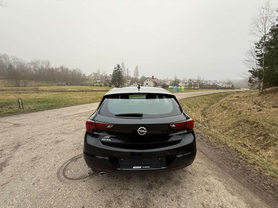 Black Opel Astra 2019 in Utena, with an engine capacity of 1.60 L and mileage of 208 thousand km for 7400 €, photo 6 on AUTOMOTO.COM.LV
