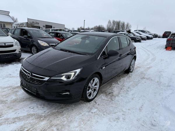 Black Opel Astra 2019 in Utena, with an engine capacity of 1.60 L and mileage of 208 thousand km for 7350 €, photo 1 on AUTOMOTO.COM.LV
