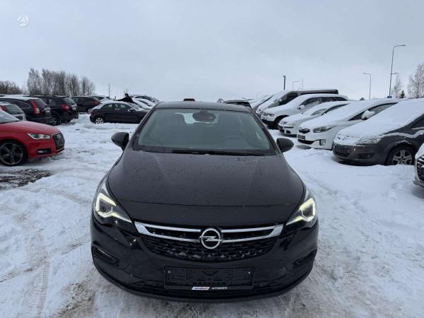 Black Opel Astra 2019 in Utena, with an engine capacity of 1.60 L and mileage of 208 thousand km for 7350 €, photo 2 on AUTOMOTO.COM.LV