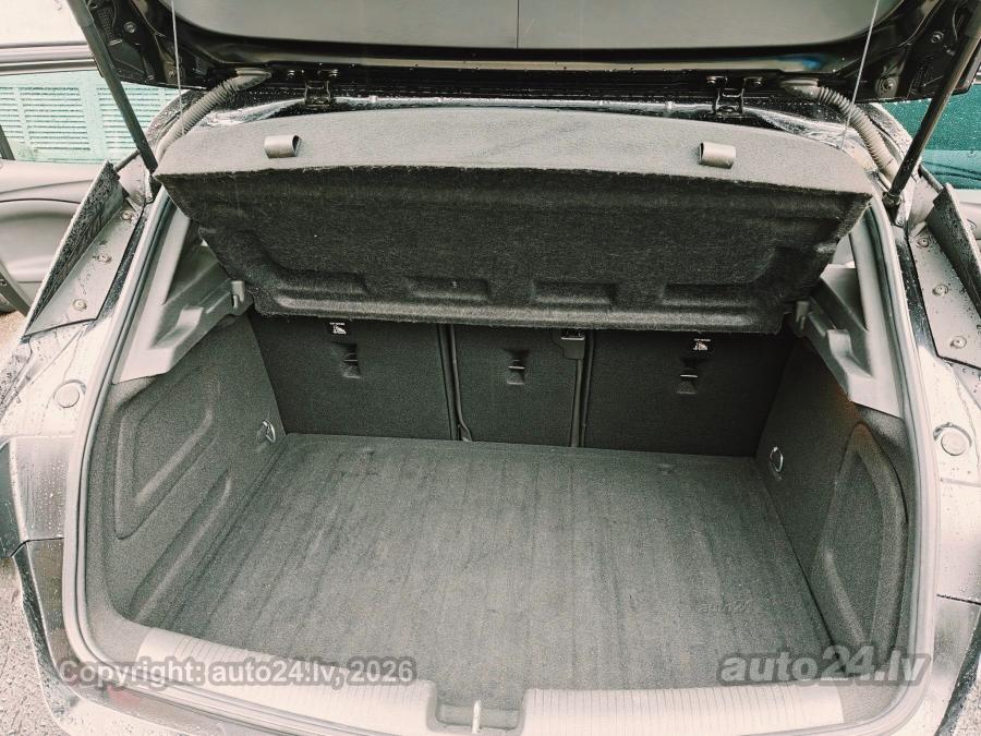 Melns Opel Astra 2019 Tallina, ar dzinēja tilpumu 1.40 L un nobraukumu 200 tūkst. km par 8500 €, foto 15 vietnē AUTOMOTO.COM.LV