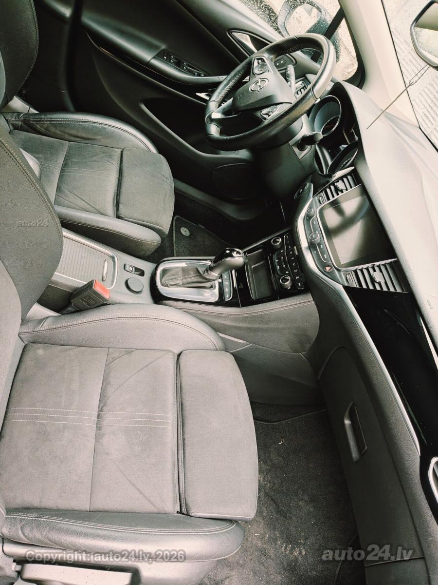 Melns Opel Astra 2019 Tallina, ar dzinēja tilpumu 1.40 L un nobraukumu 200 tūkst. km par 8500 €, foto 18 vietnē AUTOMOTO.COM.LV