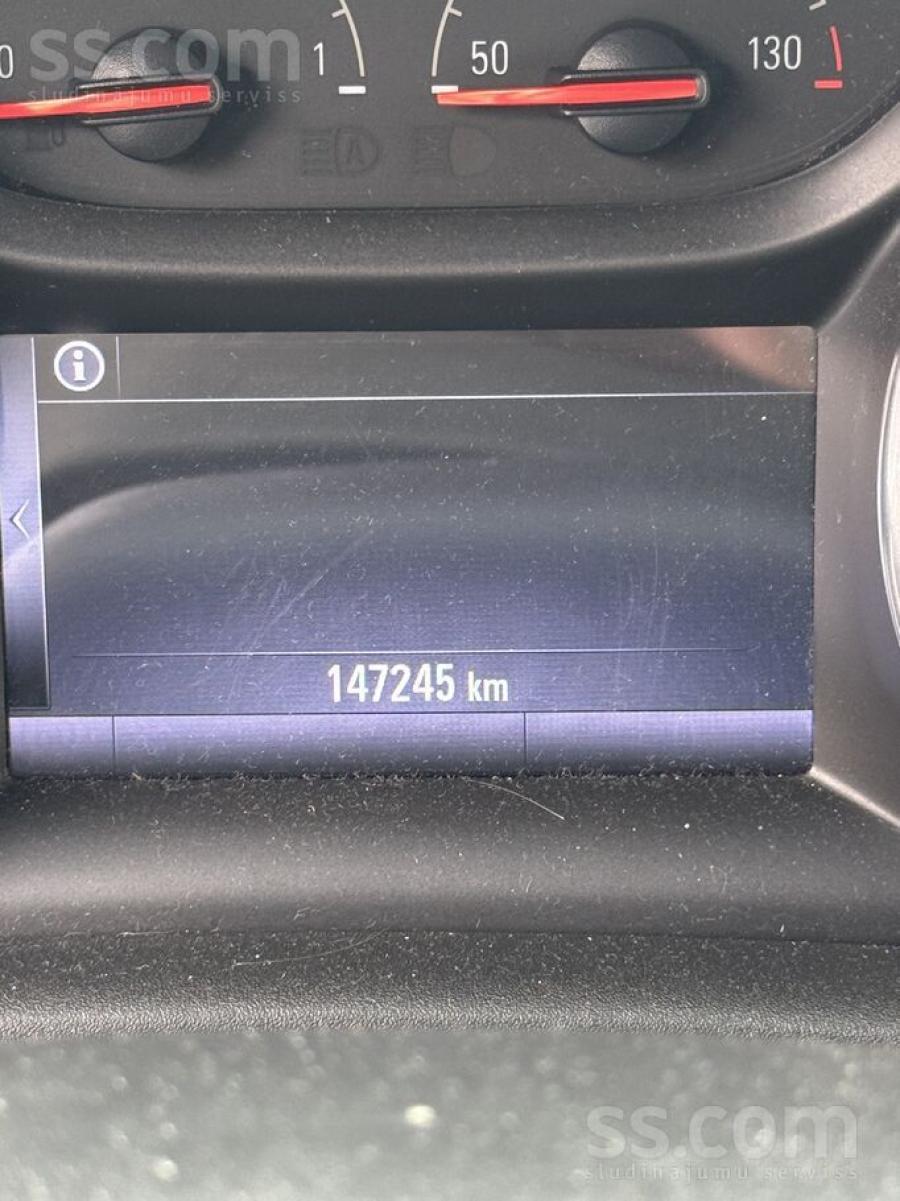 Black Opel Astra 2019 in Riga, with an engine capacity of 1.40 L and mileage of 143 thousand km for 5000 €, photo 9 on AUTOMOTO.COM.LV