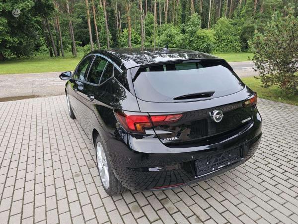 Black Opel Astra 2019 in Ukmerge, with an engine capacity of 1.60 L and mileage of 171 thousand km for 6400 €, photo 8 on AUTOMOTO.COM.LV