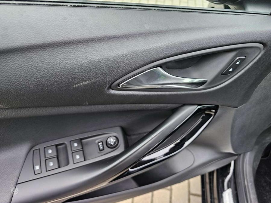 Melns Opel Astra 2019 Ukmergė, ar dzinēja tilpumu 1.60 L un nobraukumu 171 tūkst. km par 6400 €, foto 25 vietnē AUTOMOTO.COM.LV