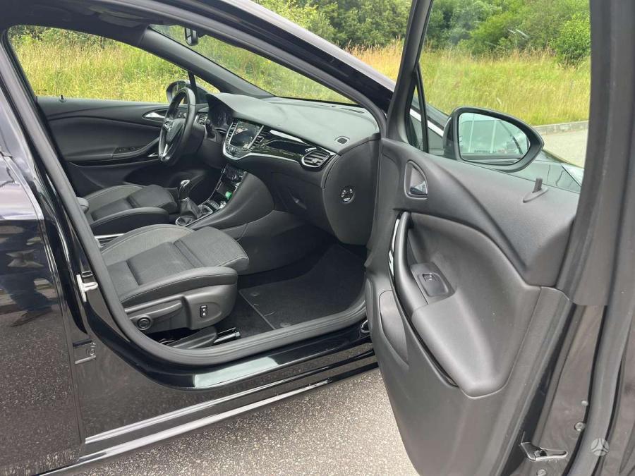 Melns Opel Astra 2020 Viļņa, ar dzinēja tilpumu 1.50 L un nobraukumu 189 tūkst. km par 7950 €, foto 18 vietnē AUTOMOTO.COM.LV