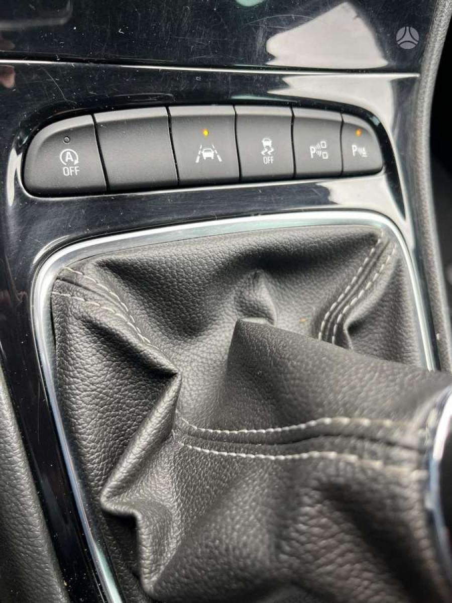Melns Opel Astra 2020 Viļņa, ar dzinēja tilpumu 1.50 L un nobraukumu 189 tūkst. km par 7950 €, foto 37 vietnē AUTOMOTO.COM.LV