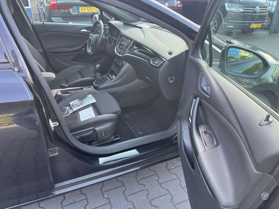 Melns Opel Astra 2020 Viļņa, ar dzinēja tilpumu 1.50 L un nobraukumu 189 tūkst. km par 7950 €, foto 50 vietnē AUTOMOTO.COM.LV