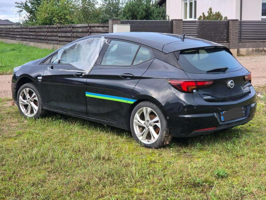 Melns Opel Astra 2020 Tauragė, ar dzinēja tilpumu 1.20 L un nobraukumu 1000 tūkst. km par 3000 €, foto 4 vietnē AUTOMOTO.COM.LV