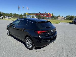 Black Opel Astra 2021 in Telschi, with an engine capacity of 1.20 L and mileage of 161 thousand km for 7999 €, photo 5 on AUTOMOTO.COM.LV