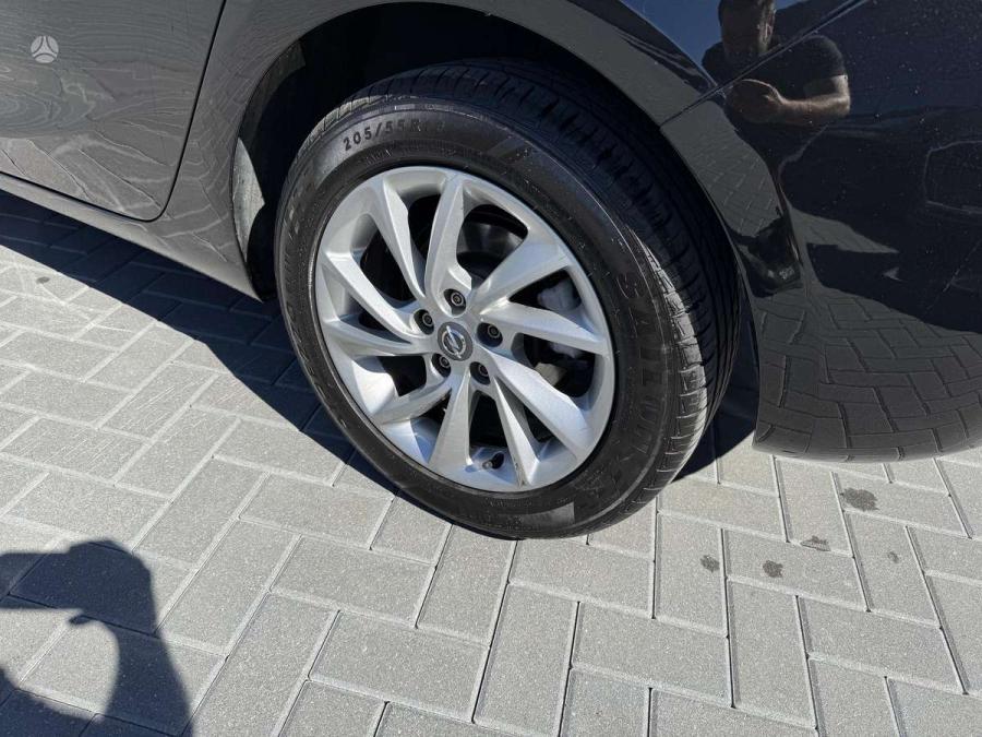 Black Opel Astra 2021 in Telschi, with an engine capacity of 1.20 L and mileage of 161 thousand km for 7999 €, photo 14 on AUTOMOTO.COM.LV