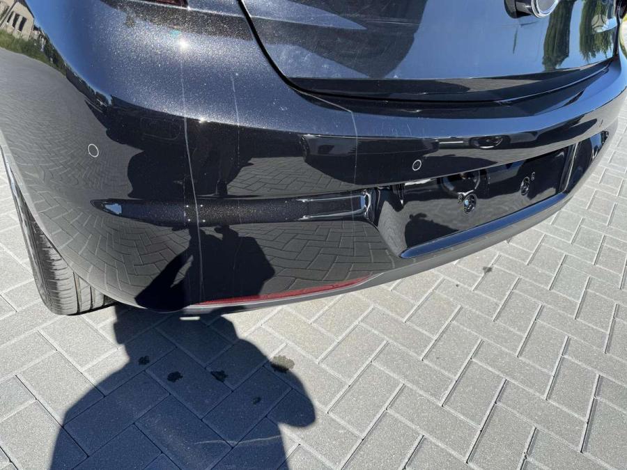 Black Opel Astra 2021 in Telschi, with an engine capacity of 1.20 L and mileage of 161 thousand km for 7999 €, photo 15 on AUTOMOTO.COM.LV