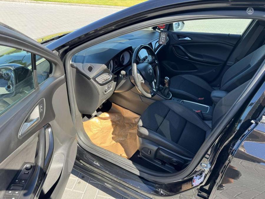 Black Opel Astra 2021 in Telschi, with an engine capacity of 1.20 L and mileage of 161 thousand km for 7999 €, photo 19 on AUTOMOTO.COM.LV