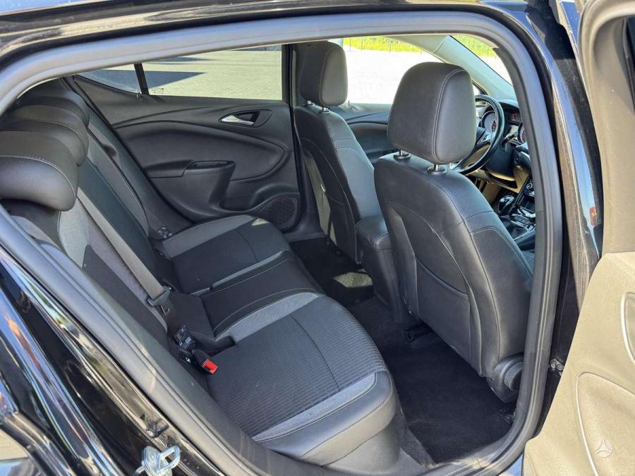 Black Opel Astra 2021 in Telschi, with an engine capacity of 1.20 L and mileage of 161 thousand km for 7999 €, photo 24 on AUTOMOTO.COM.LV