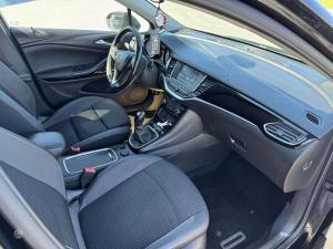 Black Opel Astra 2021 in Telschi, with an engine capacity of 1.20 L and mileage of 161 thousand km for 7999 €, photo 26 on AUTOMOTO.COM.LV