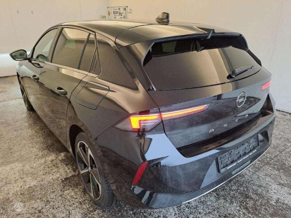 Melns Opel Astra 2022 Šauļi, ar dzinēja tilpumu 1.60 L un nobraukumu 43 tūkst. km par 18200 €, foto 3 vietnē AUTOMOTO.COM.LV
