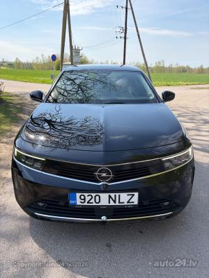 Black Opel Astra 2022 in Tallinn, with an engine capacity of 1.20 L and mileage of 47 thousand km for 18800 €, photo 8 on AUTOMOTO.COM.LV