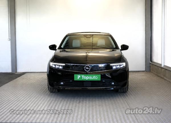Black Opel Astra 2022 in Tallinn, with an engine capacity of 1.60 L and mileage of 21 thousand km for 27900 €, photo 2 on AUTOMOTO.COM.LV