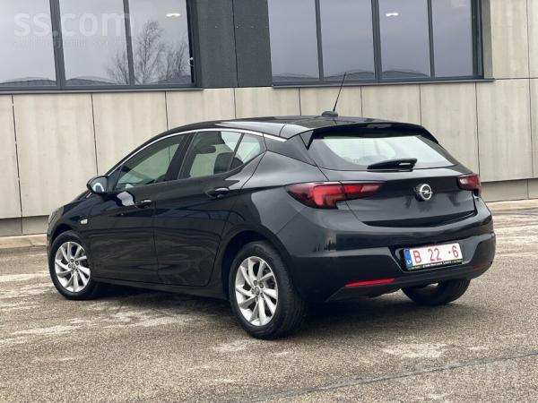 Black Opel Astra 2022 in Riga, with an engine capacity of 1.50 L and mileage of 192 thousand km for 7390 €, photo 4 on AUTOMOTO.COM.LV
