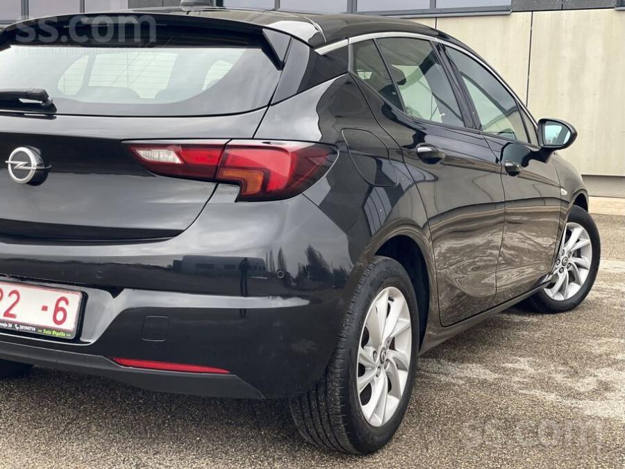 Black Opel Astra 2022 in Riga, with an engine capacity of 1.50 L and mileage of 192 thousand km for 7390 €, photo 10 on AUTOMOTO.COM.LV