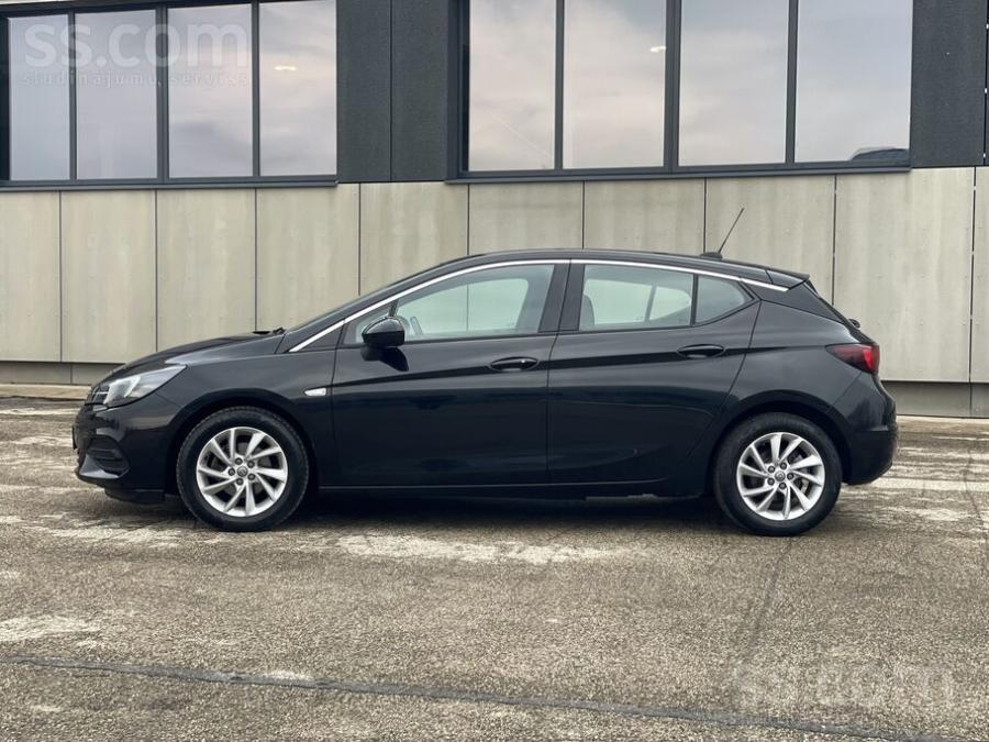 Black Opel Astra 2022 in Riga, with an engine capacity of 1.50 L and mileage of 192 thousand km for 7390 €, photo 15 on AUTOMOTO.COM.LV