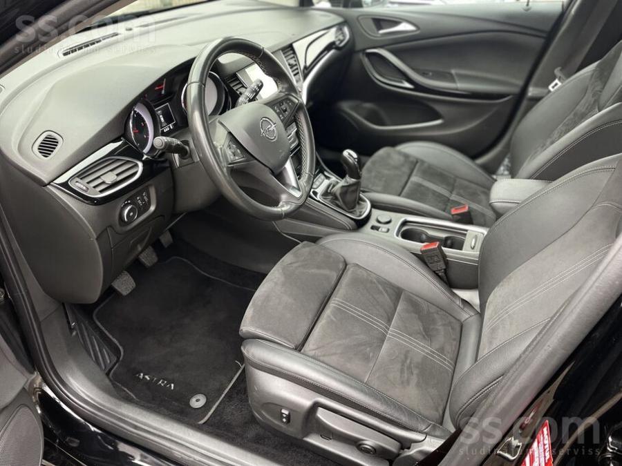 Black Opel Astra 2022 in Riga, with an engine capacity of 1.50 L and mileage of 192 thousand km for 7390 €, photo 22 on AUTOMOTO.COM.LV