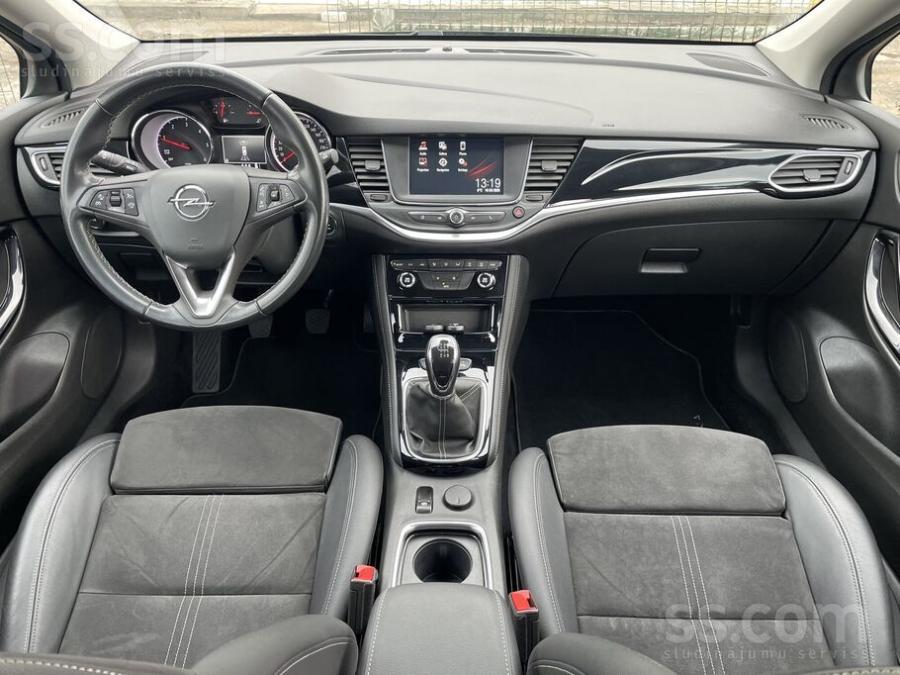Black Opel Astra 2022 in Riga, with an engine capacity of 1.50 L and mileage of 192 thousand km for 7390 €, photo 23 on AUTOMOTO.COM.LV